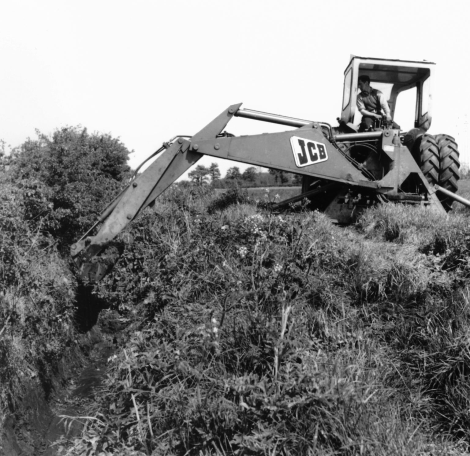 750 000 JCB-kaivurikuormaajaa - Konepörssi.com