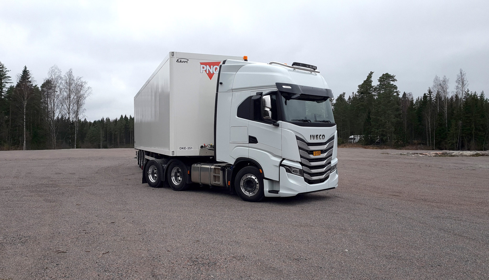 Kuorma-autoja tarvittiin myös vuonna 2020 - Konepörssi.com