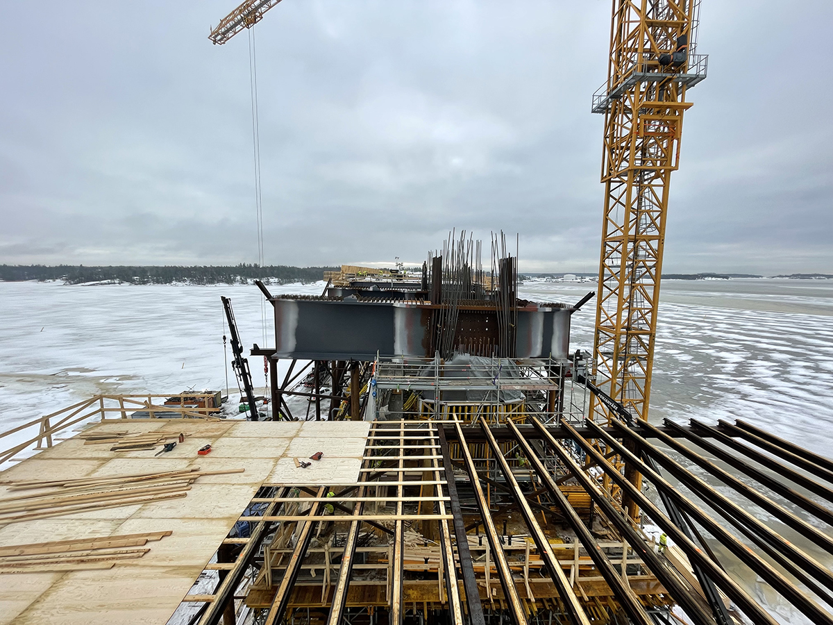 Pyloni kohoaa korkeuksiin Helsingissä - Konepörssi.com